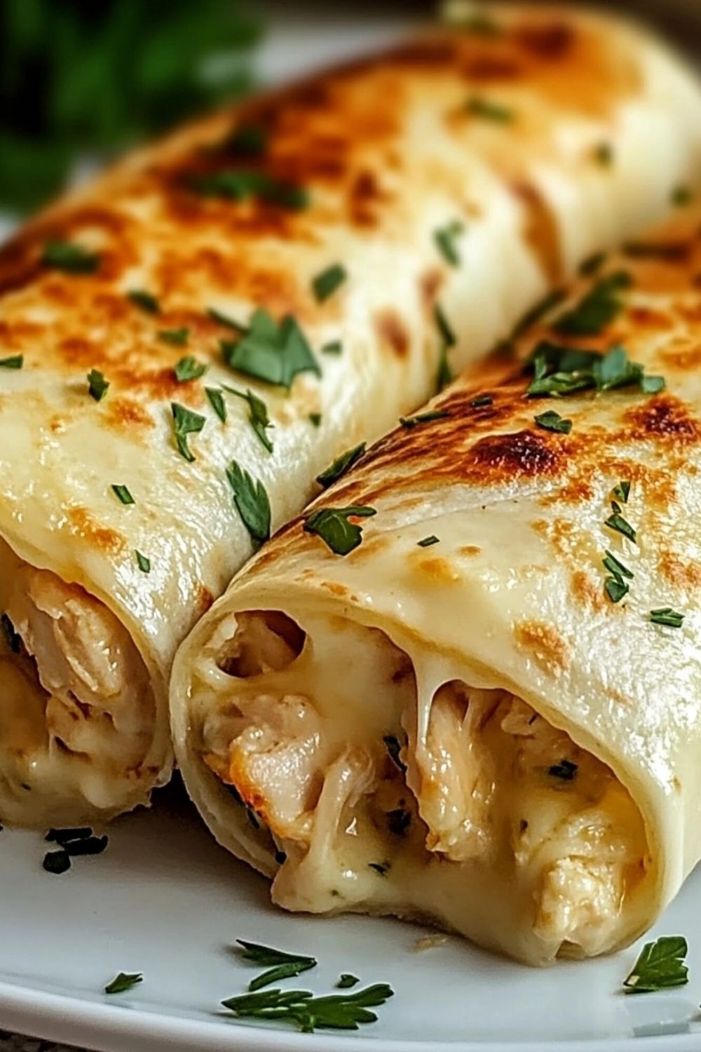 Cheesy Garlic Chicken Wraps Recipe